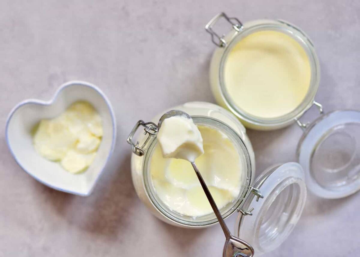 Easy Kashta/Ashta (Lebanese Clotted Cream) - Alphafoodie