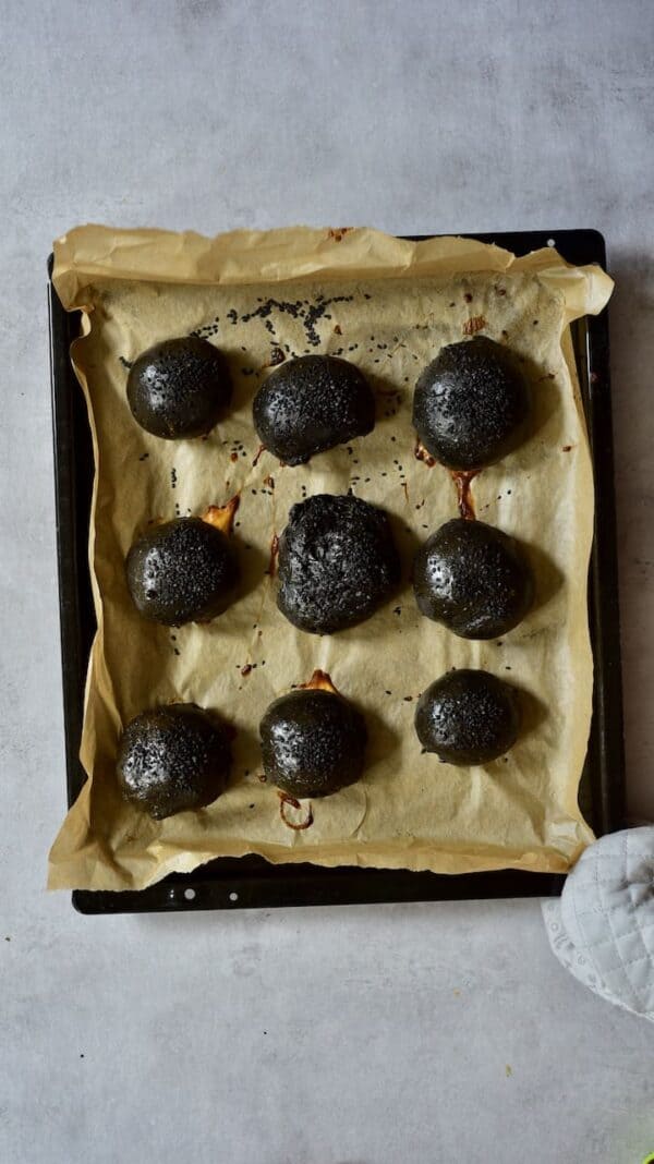 Natural Squid Ink Black Burger Buns - Alphafoodie