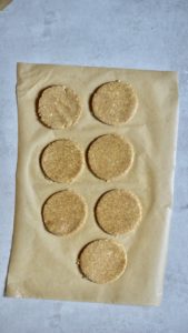 Healthy Chocolate Digestive Biscuits Recipe (Oat Cookies) - Alphafoodie