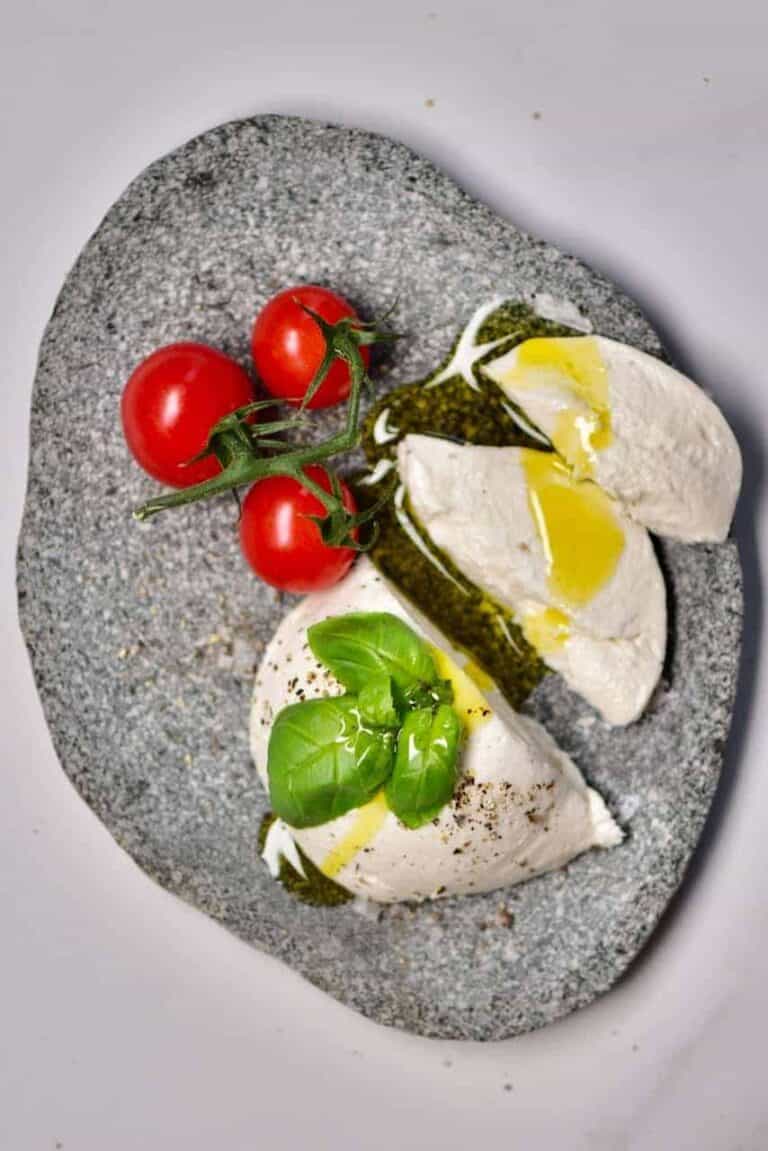 Easy Stretchy Vegan Mozzarella Cheese (gooey, melty!) - Alphafoodie