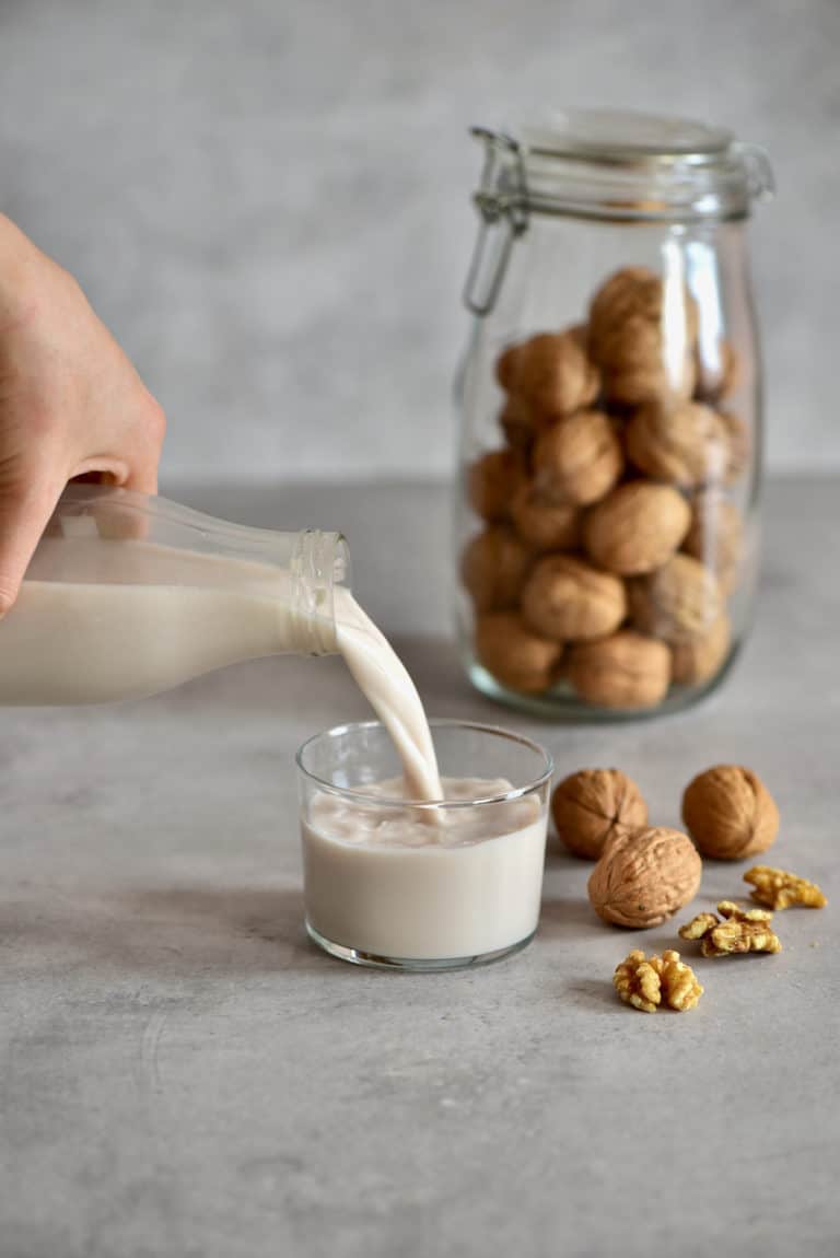 How To Make Homemade Walnut Milk - Alphafoodie