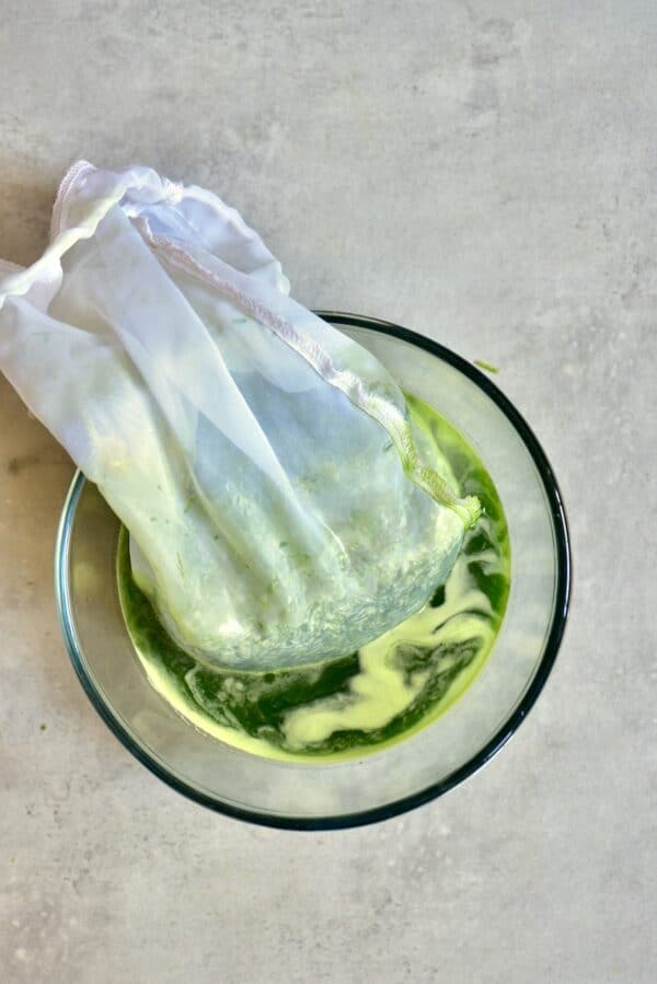 How to make Wheatgrass Shots and Juice - Alphafoodie