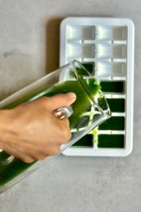 How to make Wheatgrass Shots and Juice - Alphafoodie