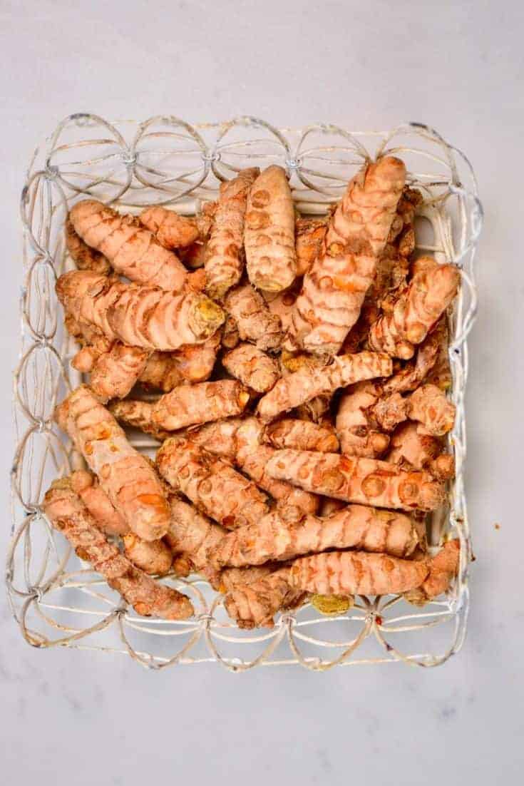 How to make Turmeric powder at home - Alphafoodie