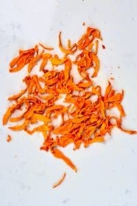 How to make Turmeric powder at home - Alphafoodie