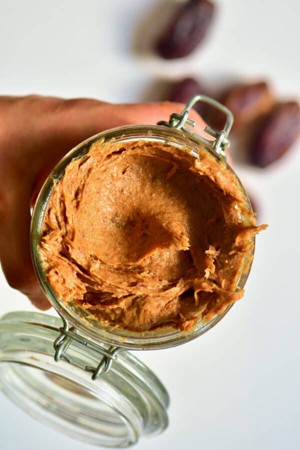 how-to-make-date-paste-healthy-sugar-substitute-ve-gf-paleo-alphafoodie