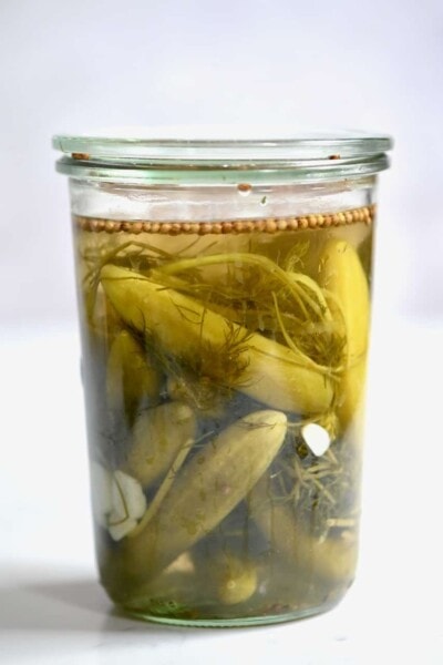 Homemade Easy Pickled Cucumbers Recipe - Alphafoodie