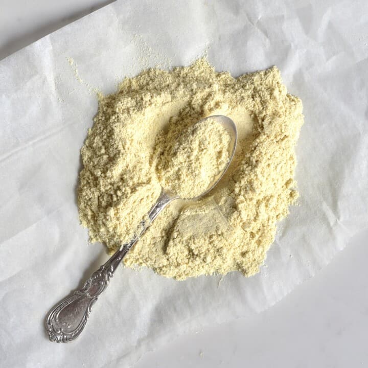 How to Make Ginger Powder (Two Methods) - Alphafoodie