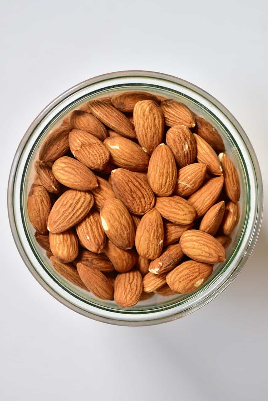 How To Make Almond Meal (Plus Recipes and Uses) - Alphafoodie