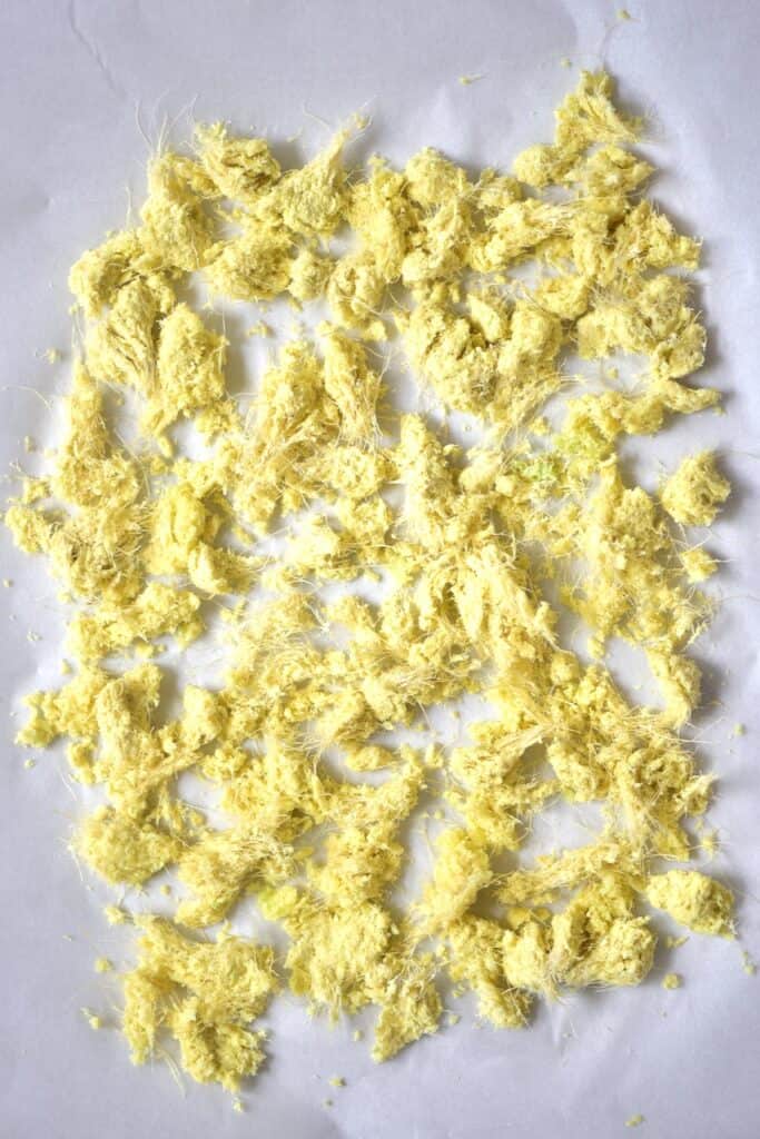 How to Make Ginger Powder (Two Methods) - Alphafoodie