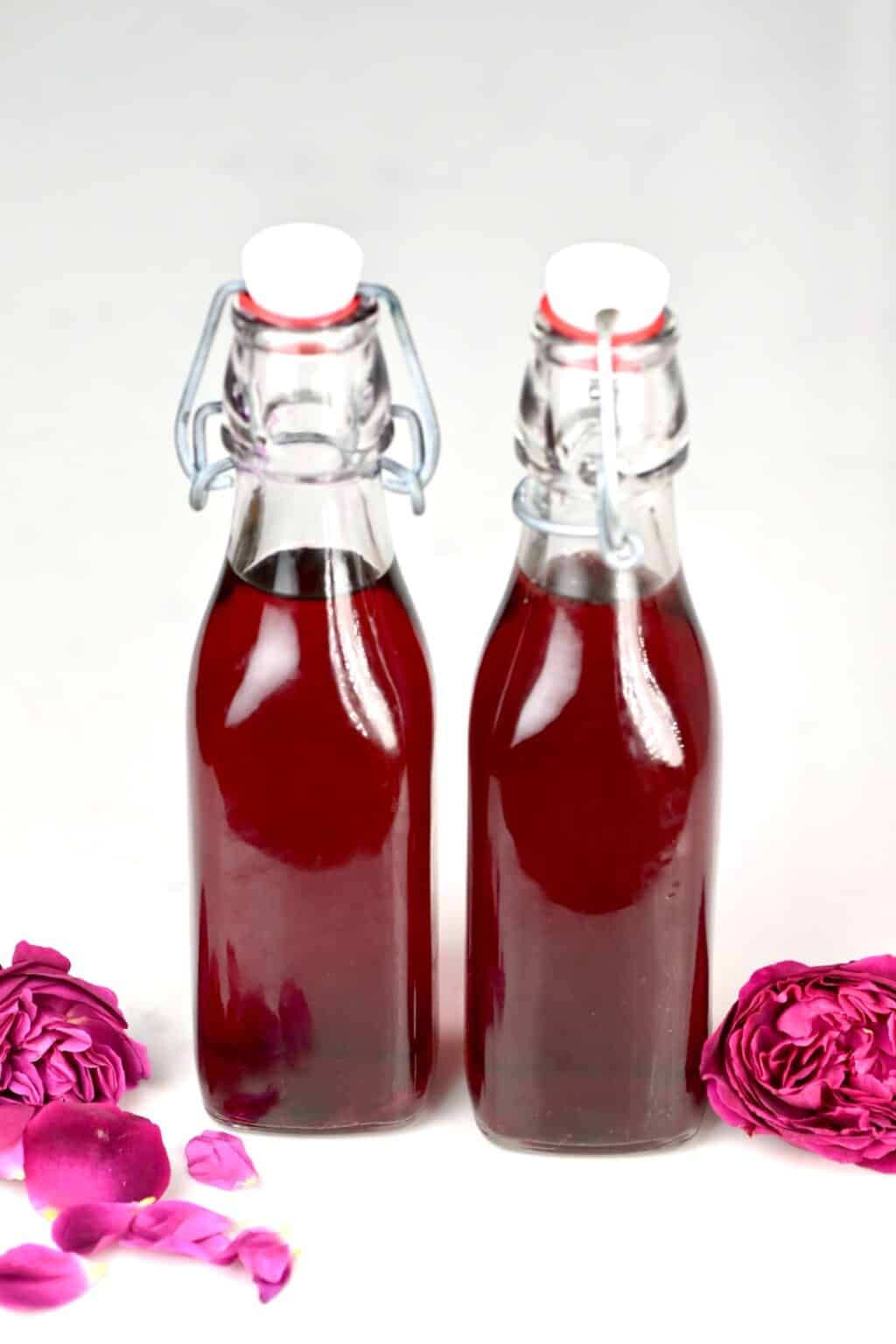 How To Make Rose Extract (Rose Essence) - Alphafoodie