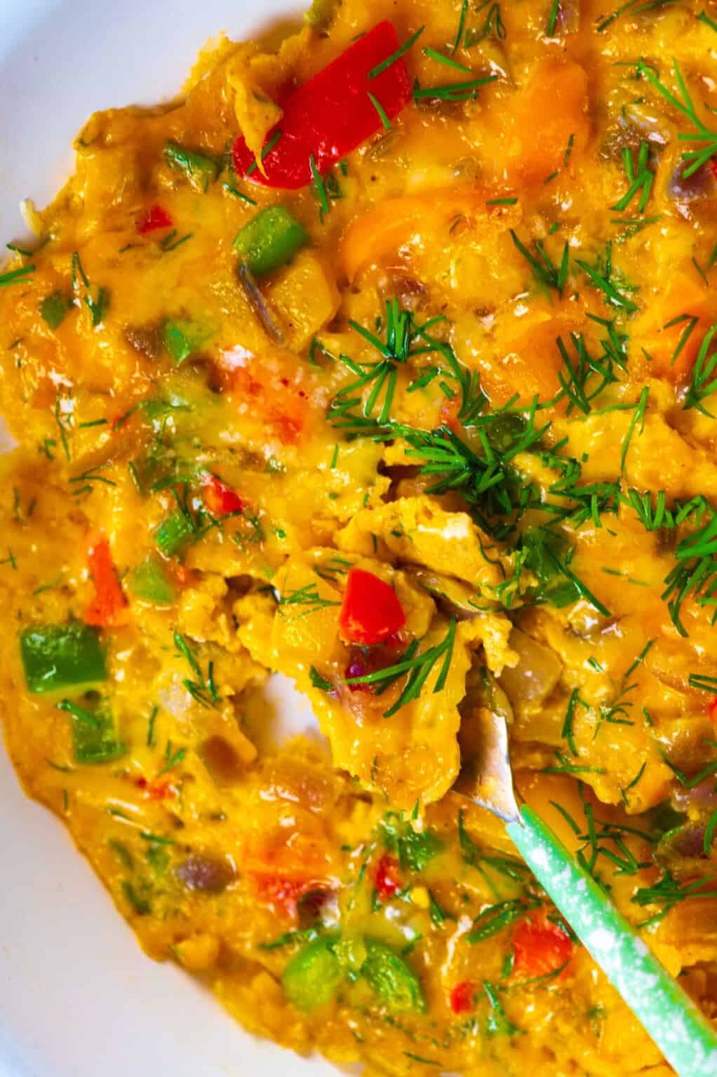 How To Make A Veggie Omelette (with tips) - Alphafoodie