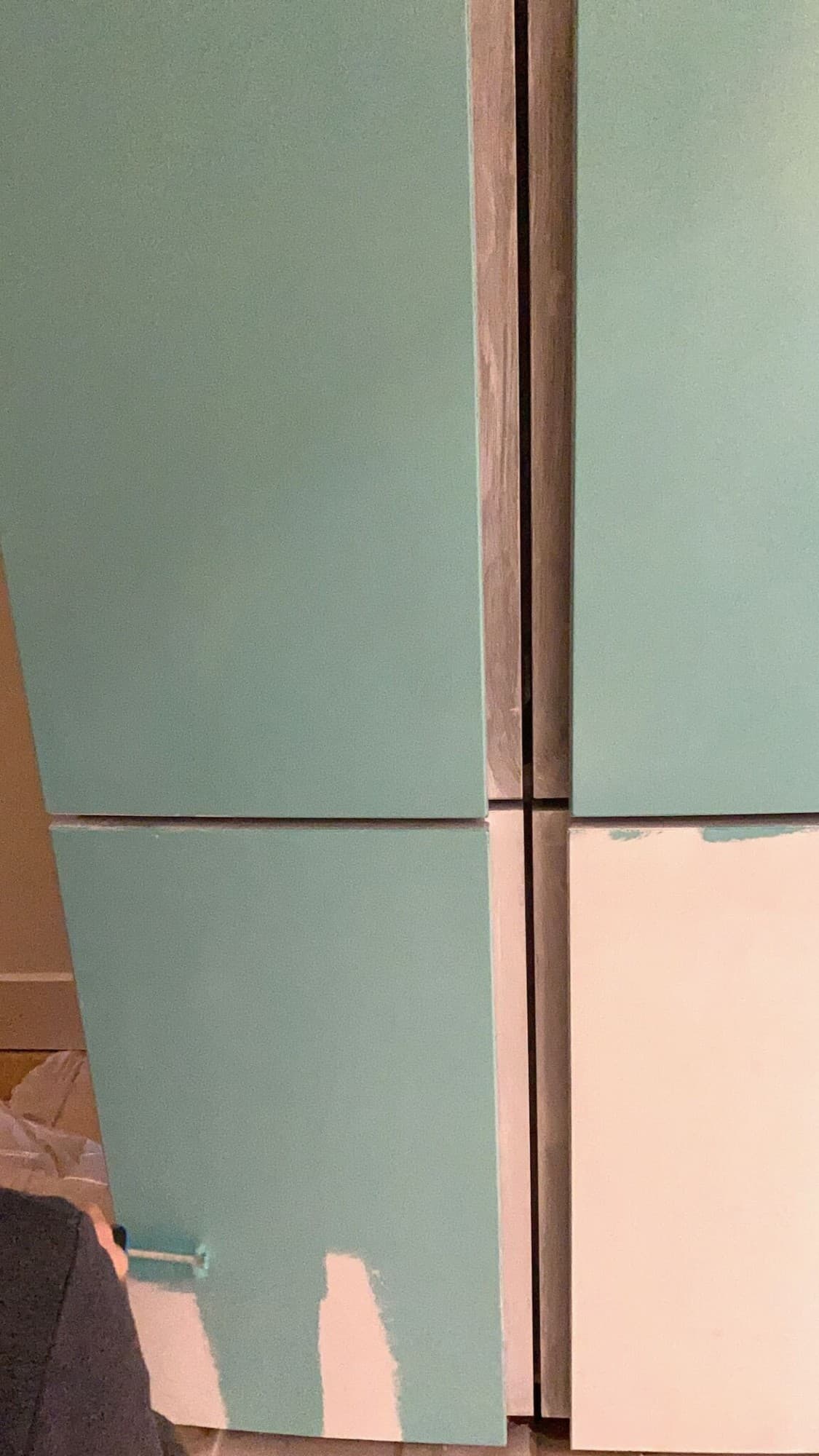 How to Paint a Refrigerator (Low-budget Retro Refrigerator) - Alphafoodie