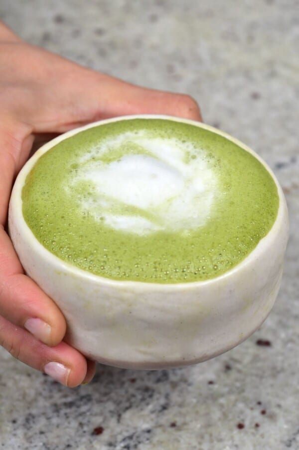 How To Make Matcha Latte - Alphafoodie