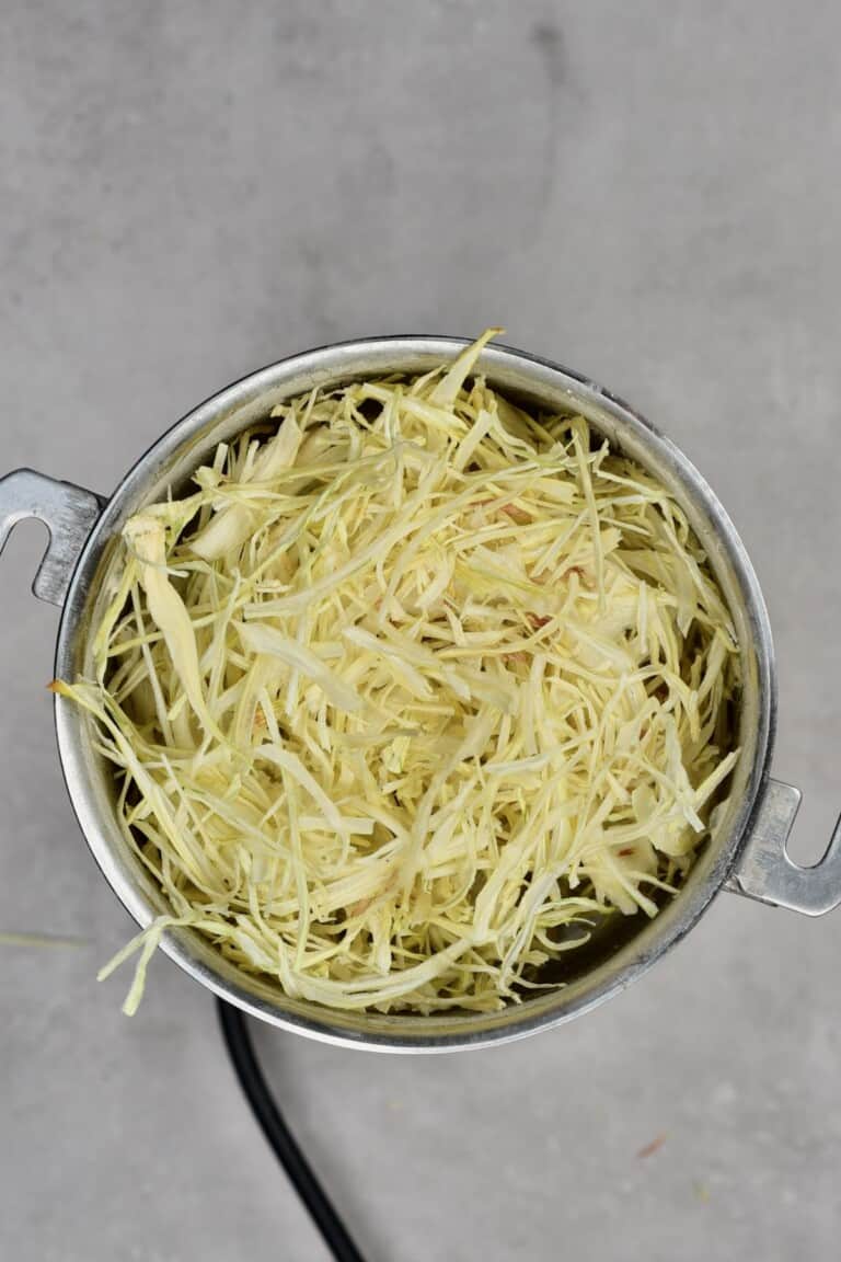 How to Make Onion Flakes - Alphafoodie