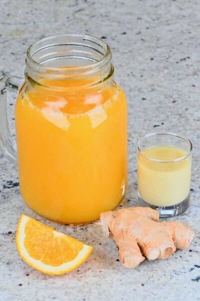 Simple and Fresh Orange Juice With Ginger - Alphafoodie