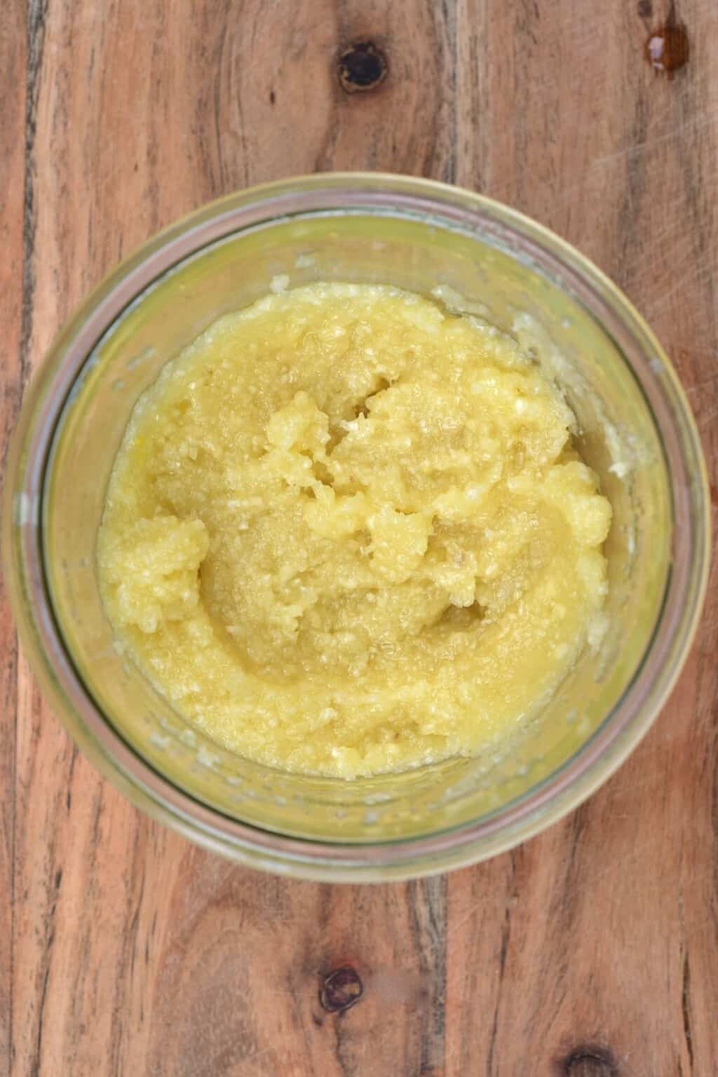 How To Make Garlic Paste (Garlic Puree) - Alphafoodie