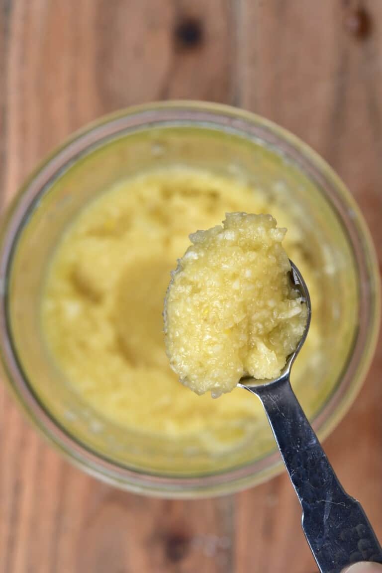 How To Make Garlic Paste (Garlic Puree) - Alphafoodie