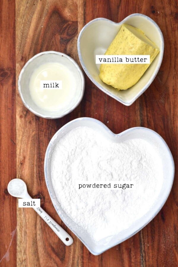 Easy Vanilla Buttercream Frosting - Alphafoodie