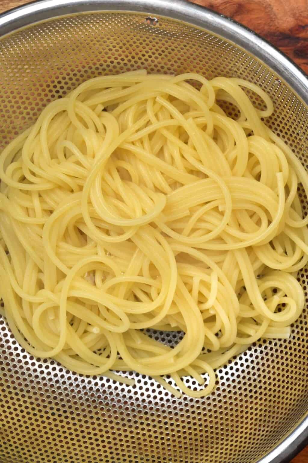 How Long Does Spaghetti Last In The Fridge? - Alphafoodie