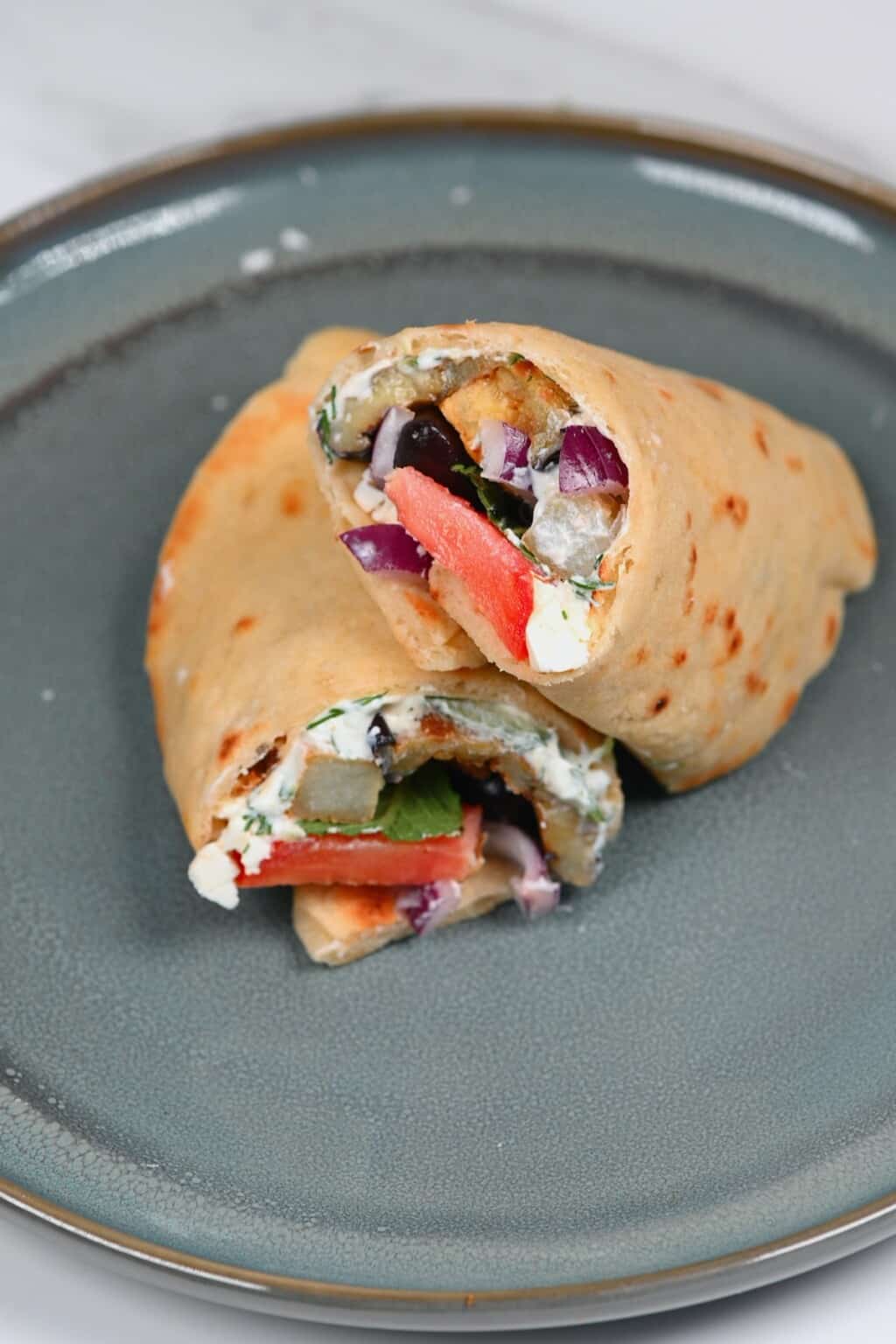 How to Make Greek Pita (Gyro Bread) - Alphafoodie