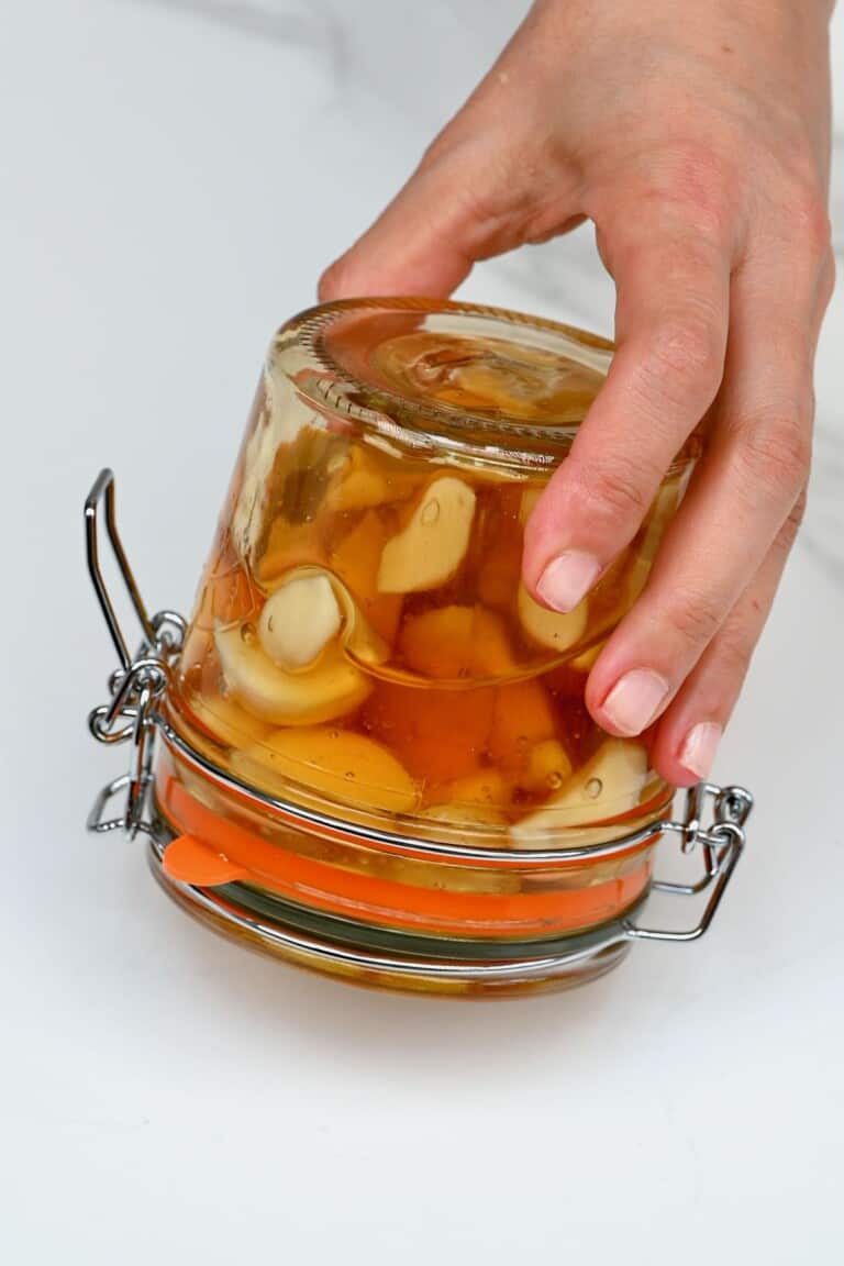 How to Make Fermented Garlic Honey - Alphafoodie