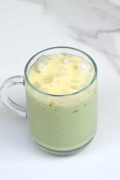 Vietnamese Avocado Shake (Sinh To Bo/ Avocado Milk) - Alphafoodie