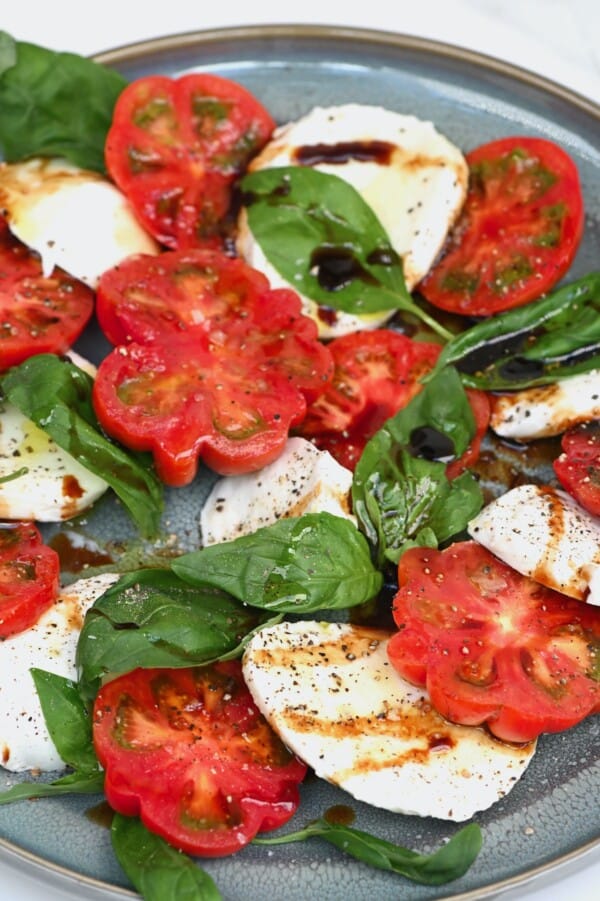 Tomato Mozzarella Salad (Caprese) - Alphafoodie