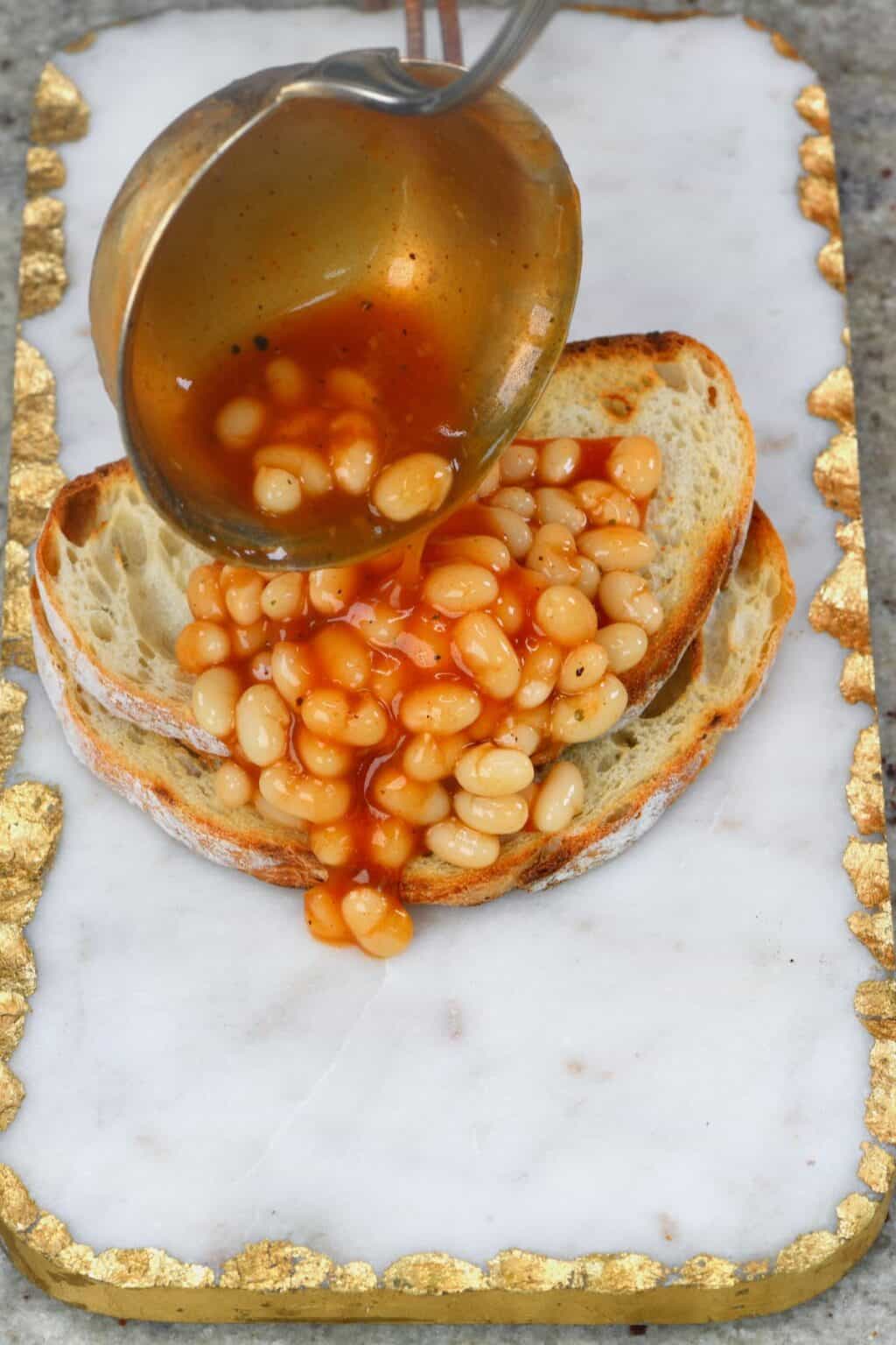 Homemade British Baked Beans - Alphafoodie