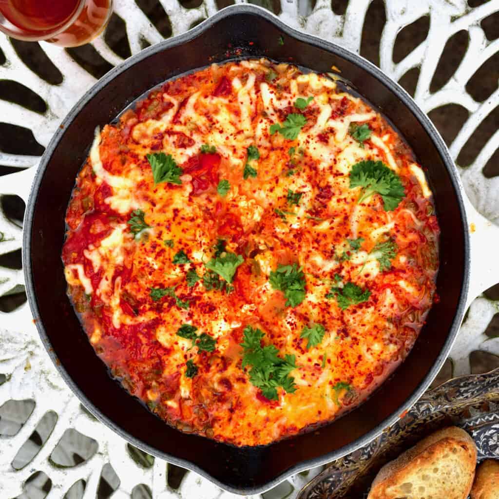 Easy Turkish Menemen Scrambled Eggs With Tomatoes Alphafoodie Easy Turkish Menemen Scrambled Eggs With Tomatoes Alphafoodie