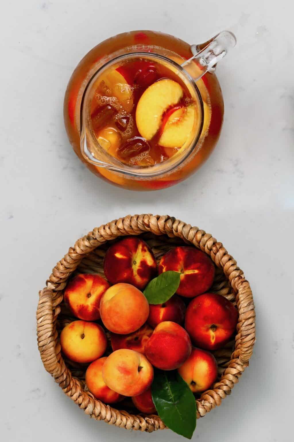 How to Make Peach Iced Tea - Alphafoodie