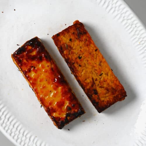 Simple Indonesian Fried Tempeh (Tempe Goreng) - Alphafoodie