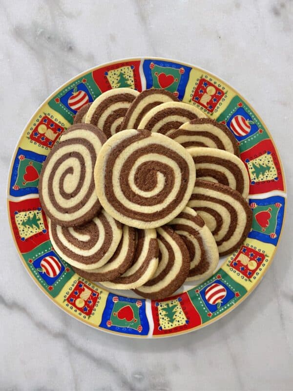 Chocolate Vanilla Pinwheel Cookies - Alphafoodie