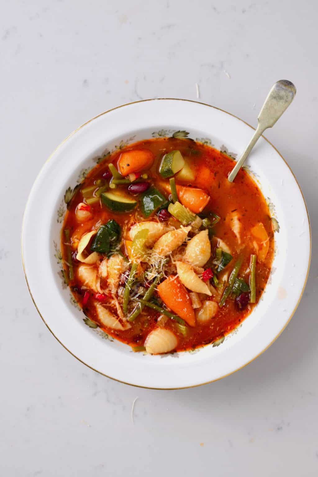 Vegetarian Minestrone Soup (Vegetable Tomato Pasta Soup | 3 Methods ...