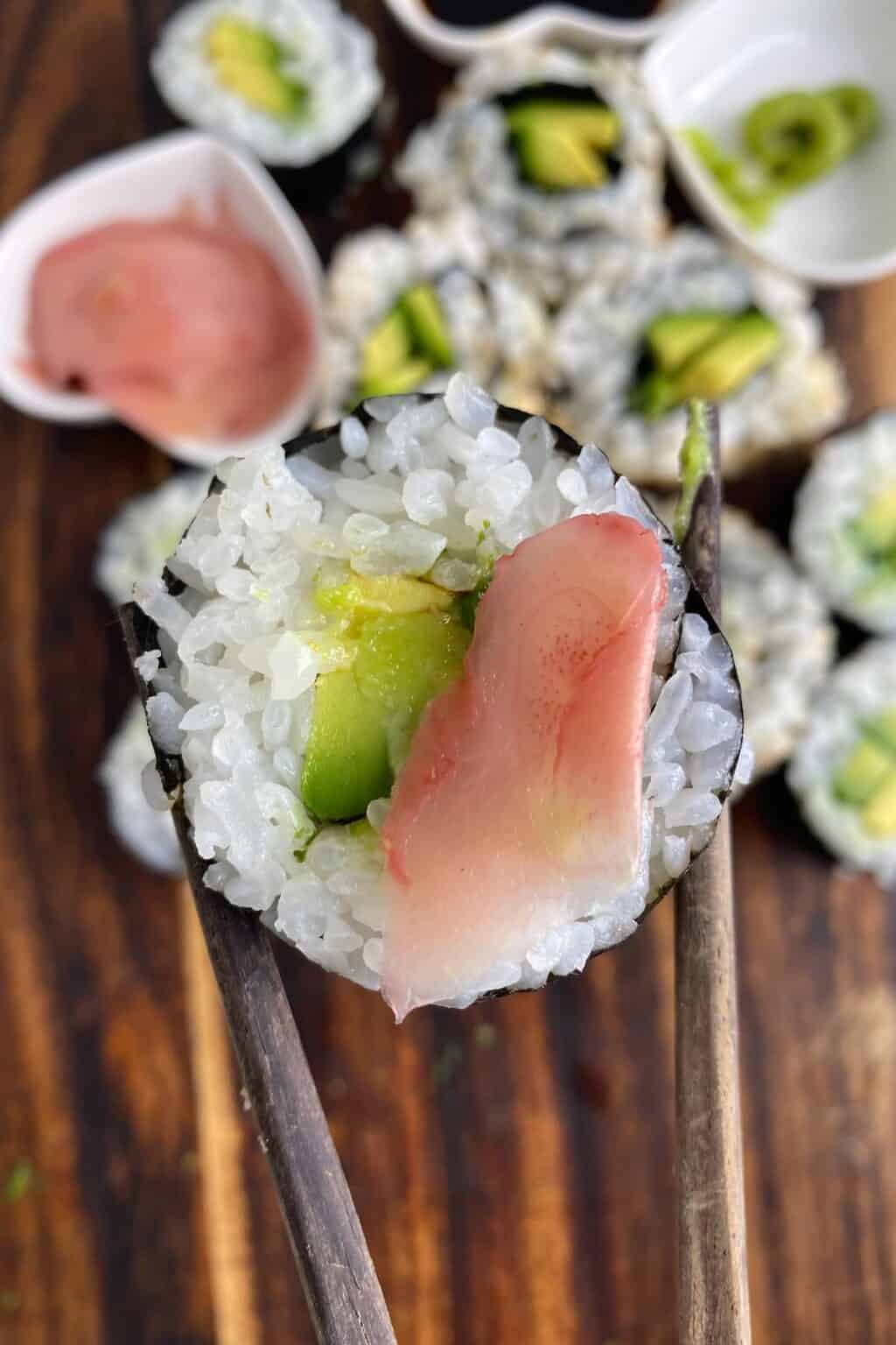 Easy Avocado Sushi Rolls - Alphafoodie