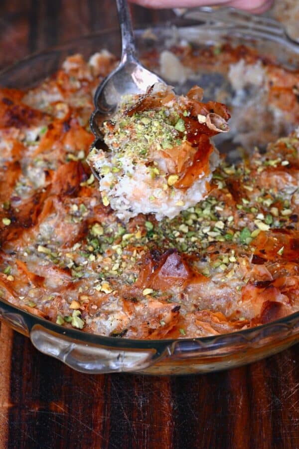 Om Ali (Egyptian Bread Pudding) - Alphafoodie
