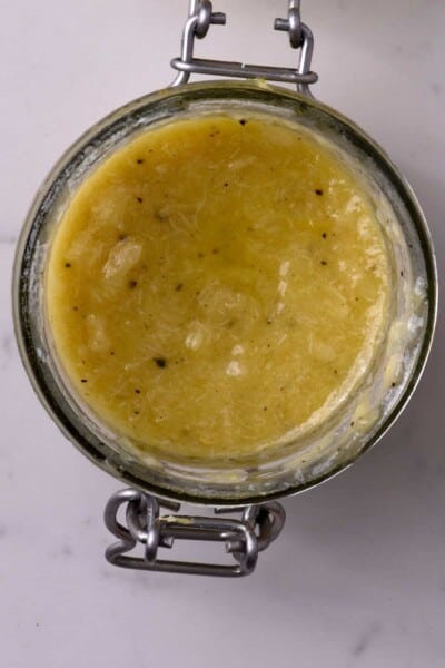 5-Ingredient Creamy Roasted Garlic Dressing (Vegan, GF) - Alphafoodie
