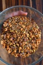How to Make Dukkah (Egyptian Spice Blend) - Alphafoodie