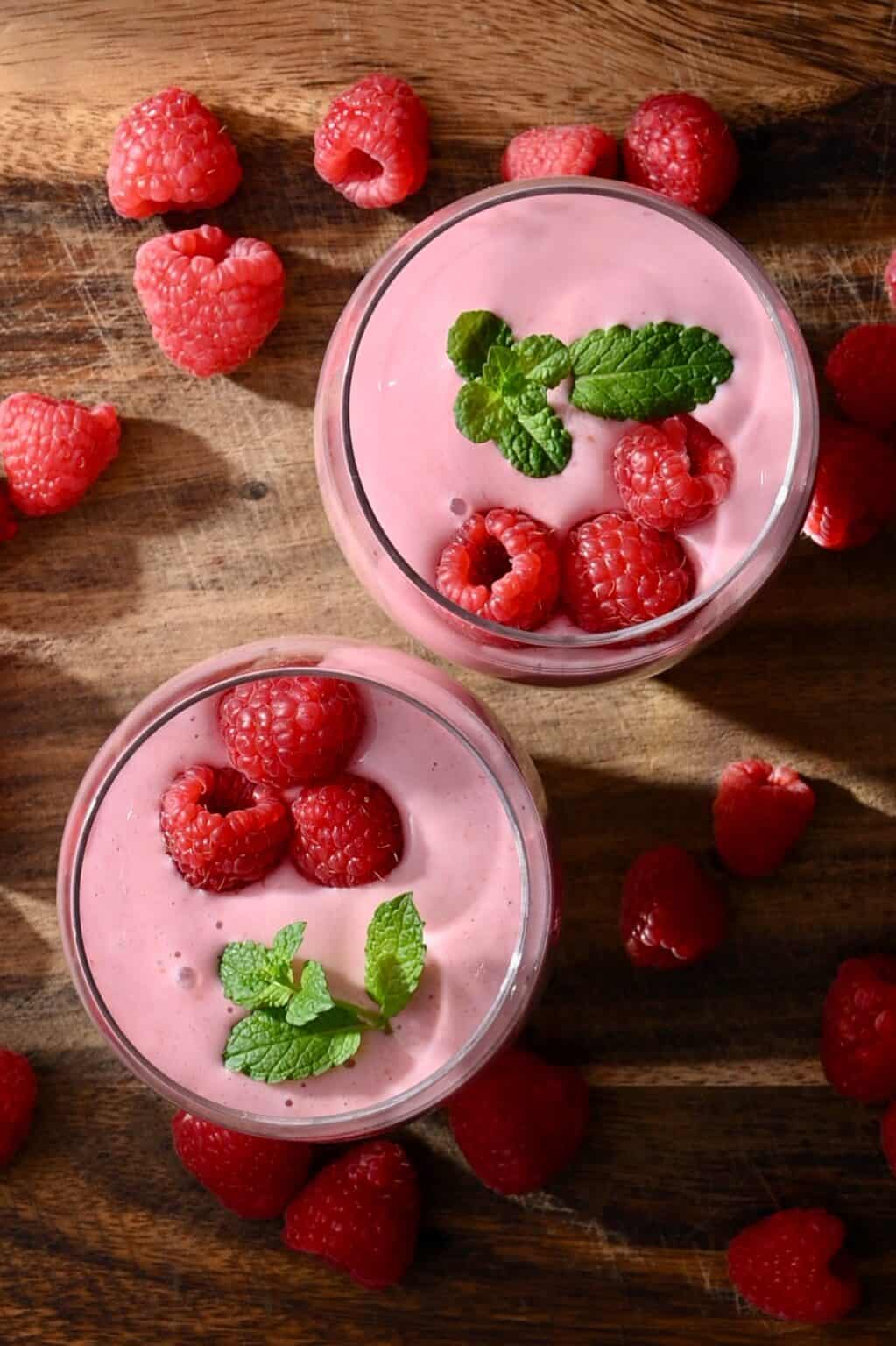 The Best Raspberry Smoothie - Alphafoodie