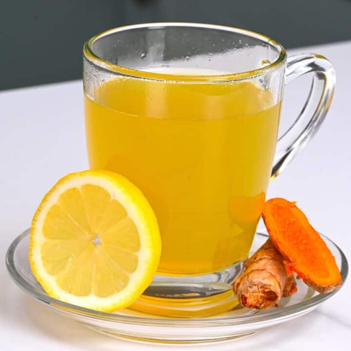 How To Make Turmeric Tea (Anti-Inflammatory Drink) - Alphafoodie
