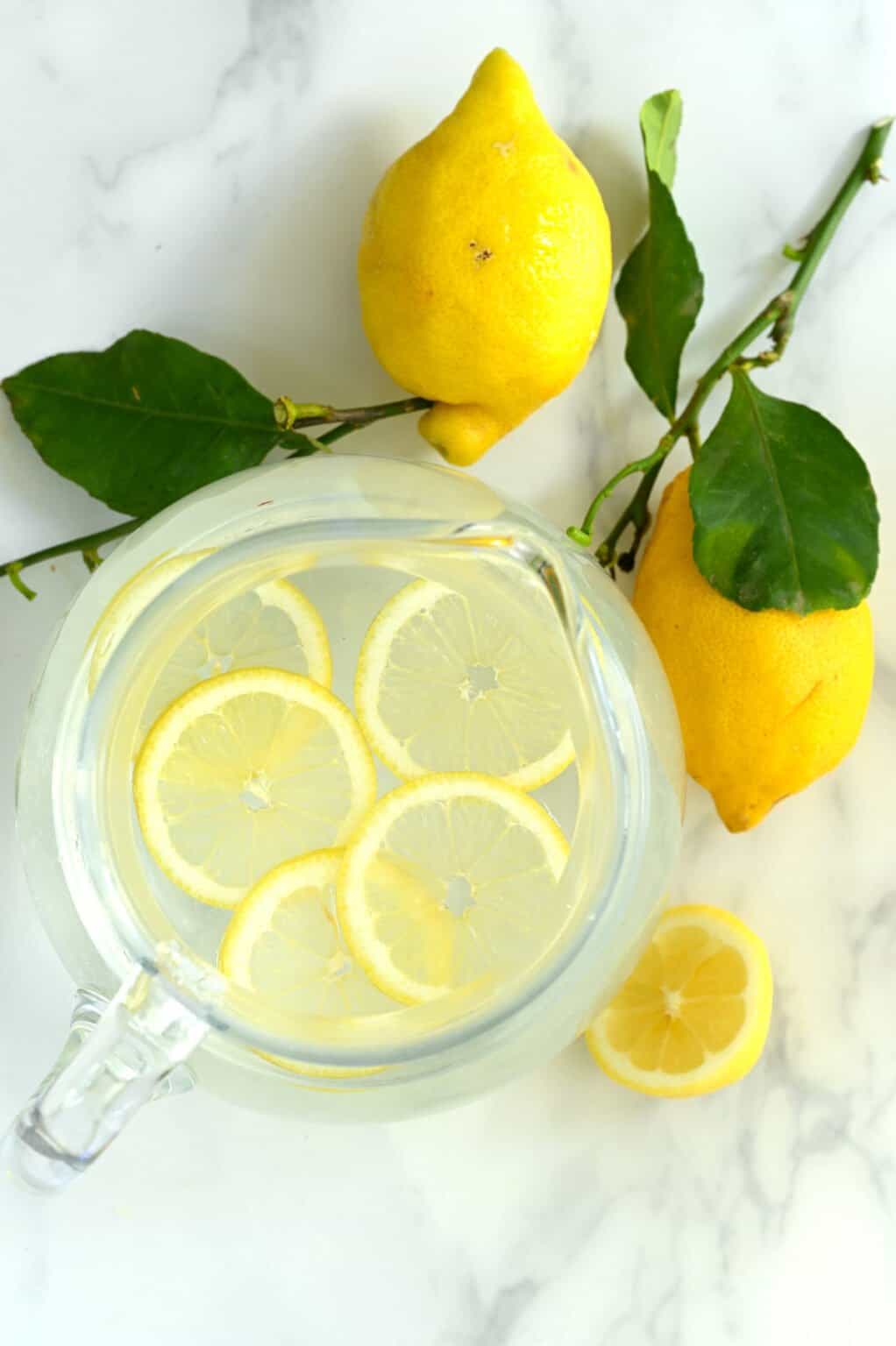 How to Make Lemon Water - Alphafoodie