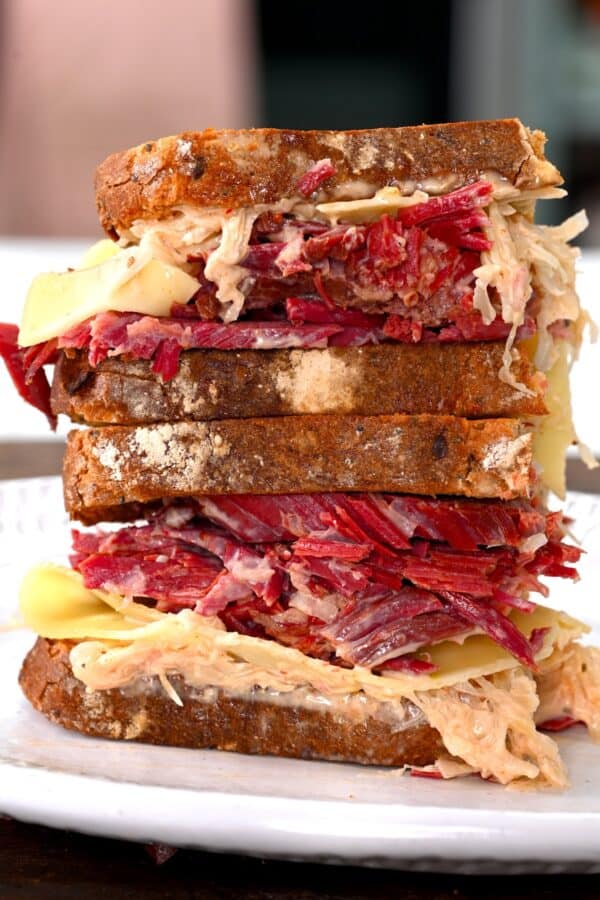 Juicy Homemade Reuben Sandwich Recipe - Alphafoodie