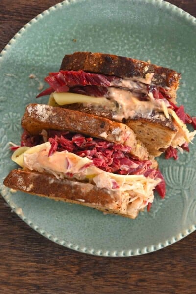 Juicy Homemade Reuben Sandwich Recipe - Alphafoodie