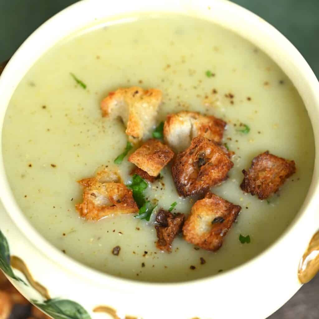 Best Potato Leek Soup Recipe - Alphafoodie
