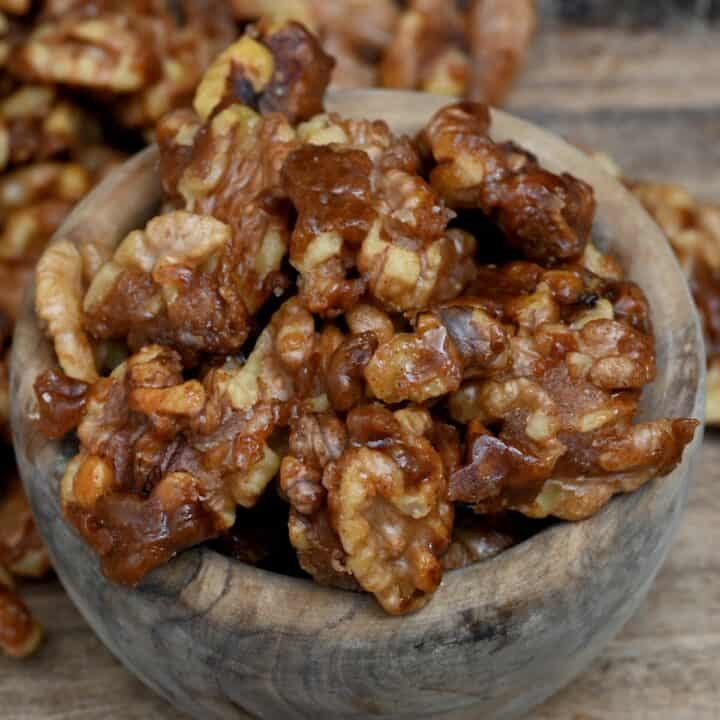 Quick And Easy Candied Walnuts - Alphafoodie