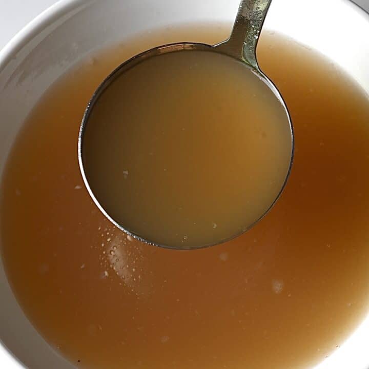 Bone Broth (How to Make Beef Bone Broth) - Alphafoodie
