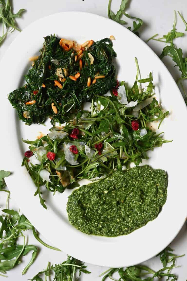 What Is Arugula and What to Do with It (Rocca Salad) - Alphafoodie