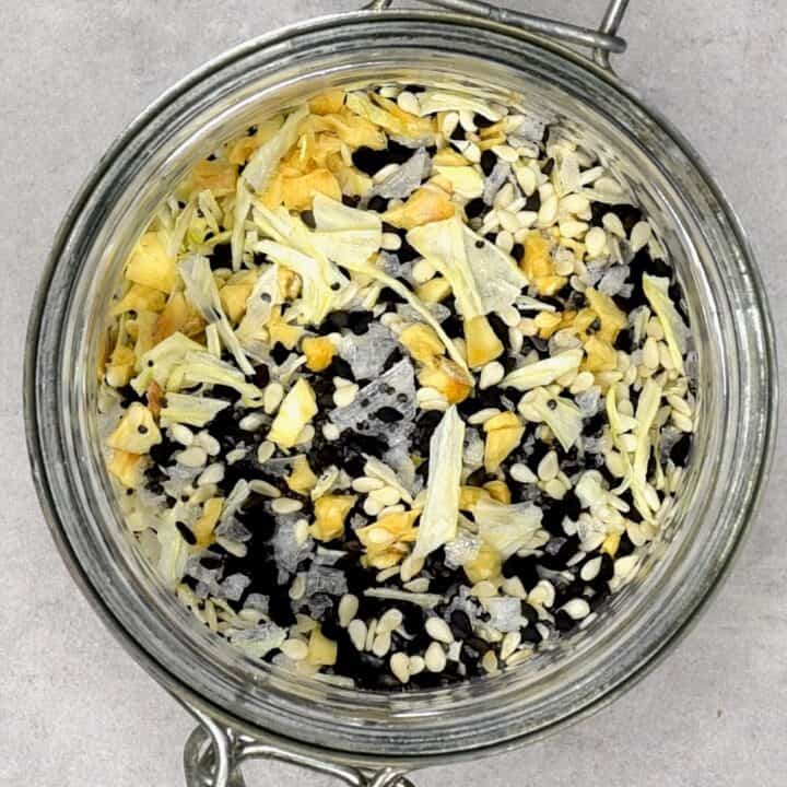 Authentic Zaatar Spice Recipe - Alphafoodie