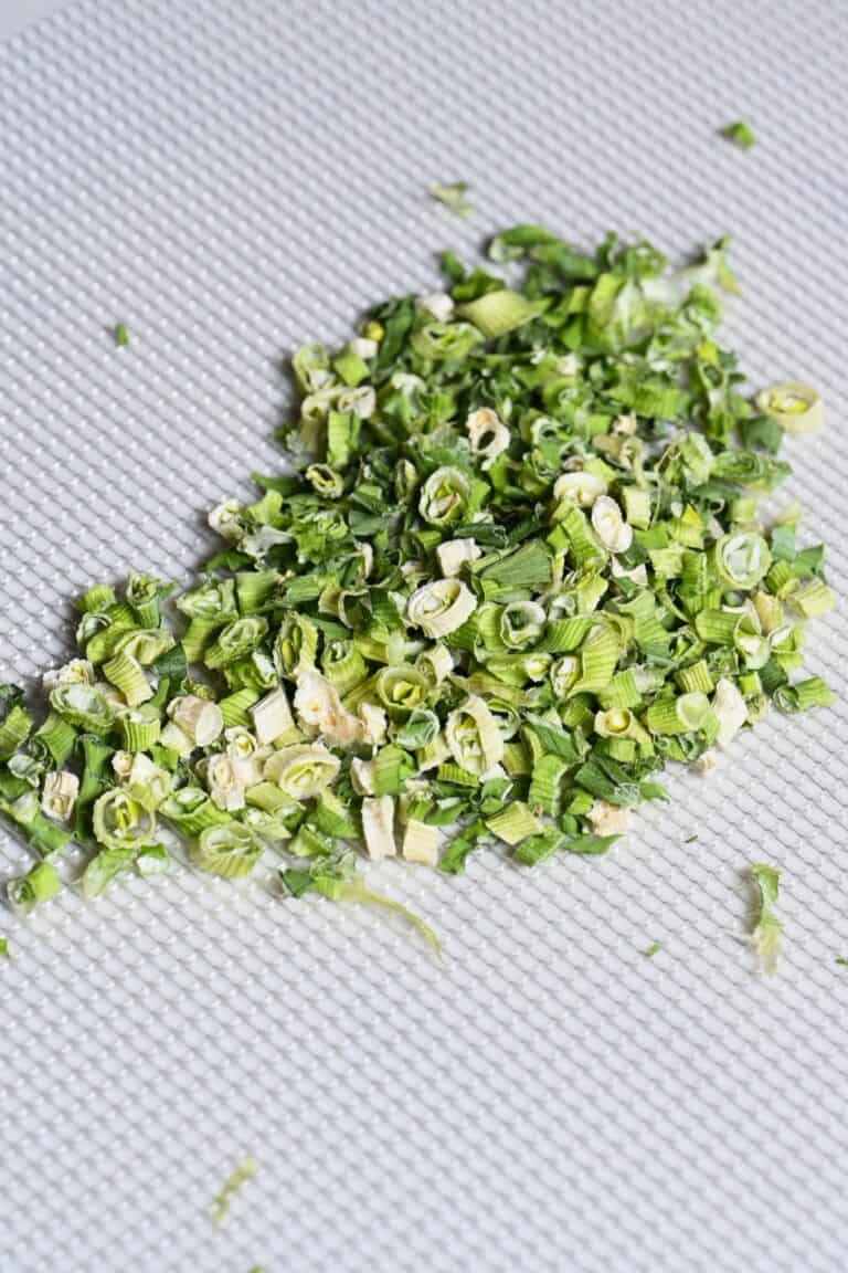 How to Dry Green Onions - Alphafoodie