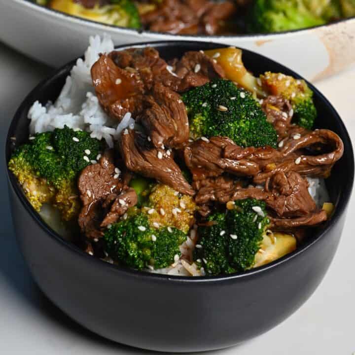Easy Beef and Broccoli - Alphafoodie
